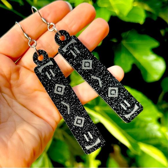 Jewelry | Porter Robinson Earrings Merch Shelter Tour Insomniac Edc Edm ...